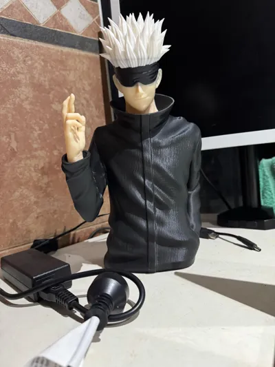 Satoru Gojo Upper Body Figurine by Ultra_violetMakerWorld: Download ...