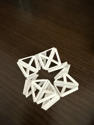 Infinite Flippy Flapper Fidget Toy - only 14g! by taylormadearmy ...