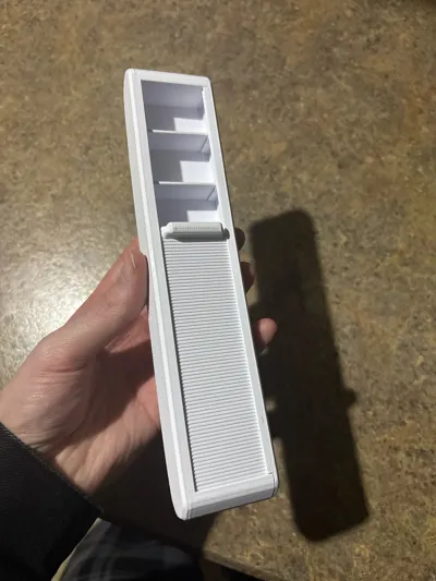 Sliding Pill Box - Free 3D Print Model - MakerWorld