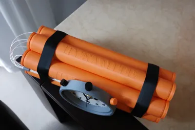 Dynamite Clock Kit-011 by Rober7Crow MakerWorld: Download Free 3D Models