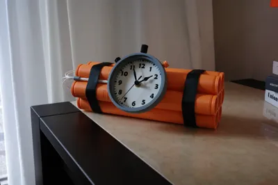 Dynamite Clock Kit-011 by Rober7Crow MakerWorld: Download Free 3D Models