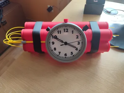 Dynamite Clock Kit-011 by Rober7Crow MakerWorld: Download Free 3D Models