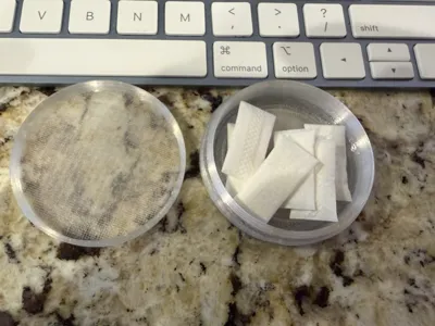 Mini MagSafe Zyn Container by krizdingus MakerWorld: Download Free 3D ...