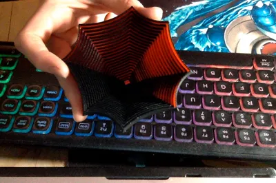 Spider Web Fidget - Dual Color by Xer0cool MakerWorld: Download Free 3D ...