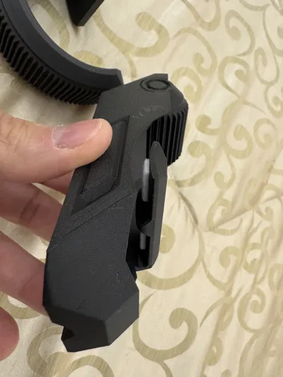 Gear Phone Stand by Pork3D.com - Free 3D Print Model - MakerWorld