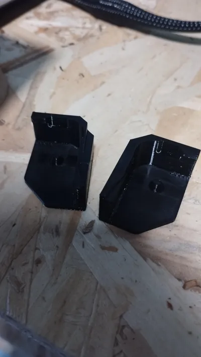 A1 Bed alignment helper, bed locator, snap on! - Free 3D Print Model ...