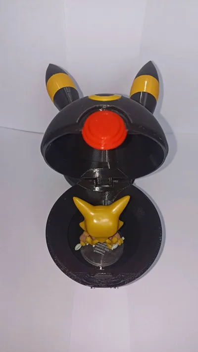 Umbreon Ball - Pokemon - Pokeball Functional by Torikami MakerWorld ...