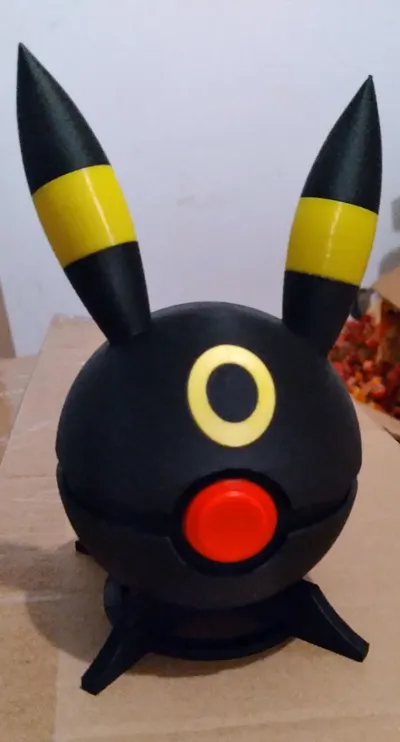 Umbreon Ball - Pokemon - Pokeball Functional by Torikami MakerWorld ...