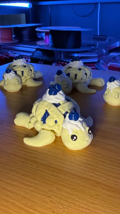 Flexi Blueberry Pie Turtles! by Mochi Makes MakerWorld: Download Free ...