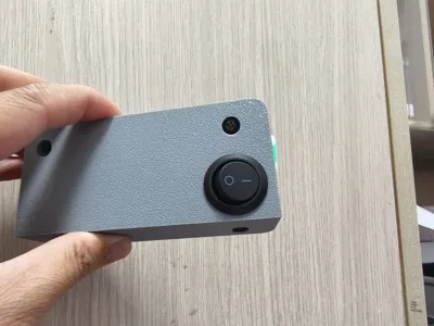 Battery powered XTouch Stand using ESP32-2432s028 Remixed by Pretzel 3D ...