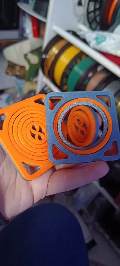 Infinity Gyro Spinning Circle - Print in place by Eternity Labs ...