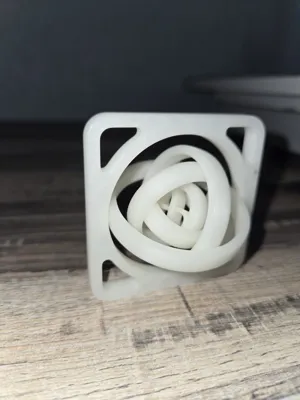 Infinity Gyro Spinning Circle - Print in place by Eternity Labs ...