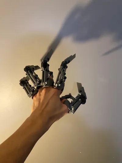 Mantis Claw by CCC MakerWorld: Download Free 3D Models