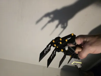 Mantis Claw by CCC MakerWorld: Download Free 3D Models