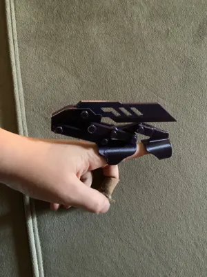 Mantis Claw by CCC MakerWorld: Download Free 3D Models