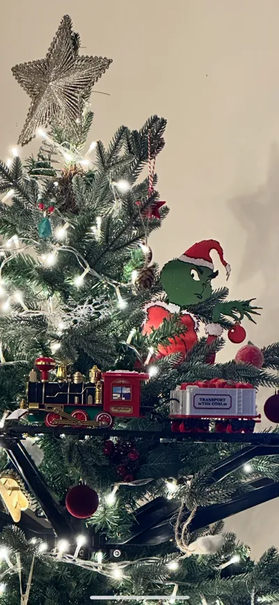 The Grinch with Ornament - Christmas Shadow Caster by Quantum Print ...