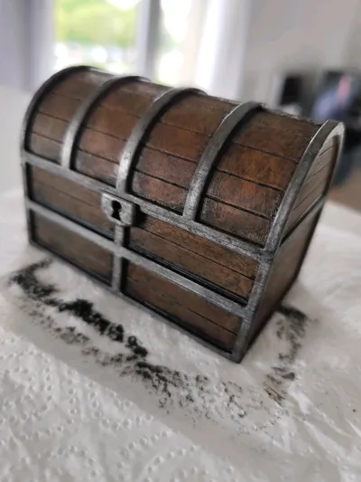 Old Treasure Chest by Spin3DMakerWorld: Download Free 3D Models