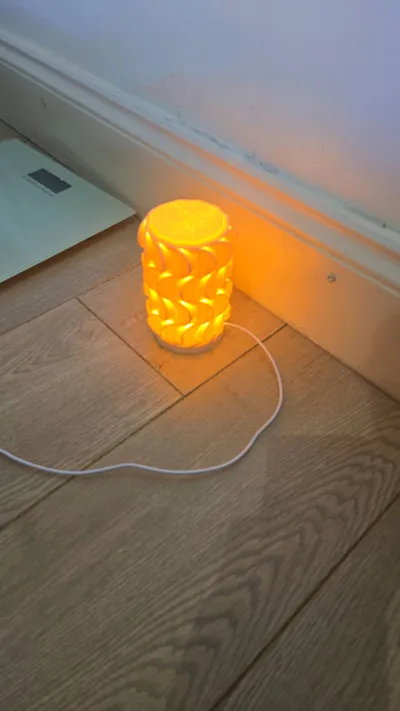 Waved Lamp - Free 3D Print Model - MakerWorld