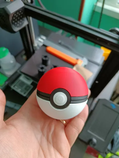 Pokeball by yoyothechicken - MakerWorld