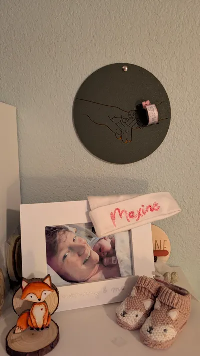 Baby Birth Tag Holder for the wall by Morganja MakerWorld: Download ...