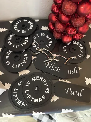 Merry Liftmas Weight Plates Christmas Ornament by Daniel - MakerWorld
