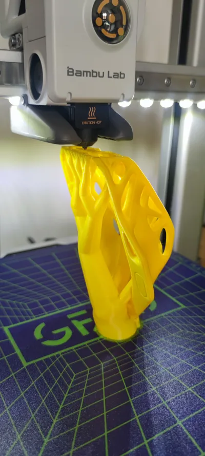 Wireless Mouse 002 - rounded rear - no logo Remixed by Poorly Designed ...