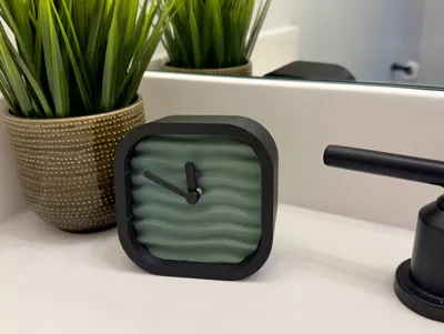 Wavy Clock by SabreDesign MakerWorld: Download Free 3D Models