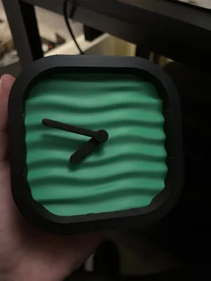 Wavy Clock by SabreDesign MakerWorld: Download Free 3D Models