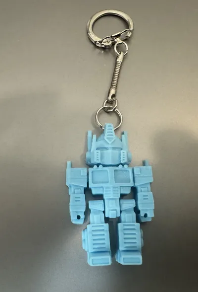 Articulated Optimus Prime Keychain (Print-in-Place) by PCH3D MakerWorld ...
