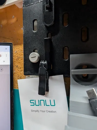 SKÅDIS Snap-Lock Clip by jetpad MakerWorld: Download Free 3D Models