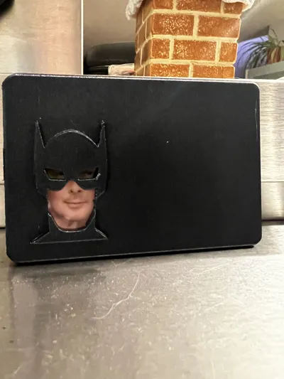 [OLD/V2 available] Batman ID card holder by LK MakerWorld: Download ...