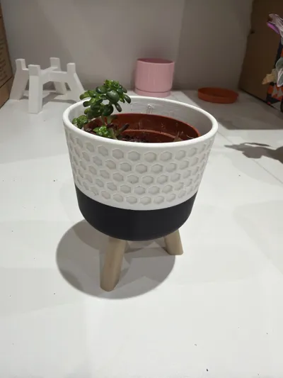 Modern Plant Pot with Legs by Maxx Design MakerWorld: Download Free 3D ...