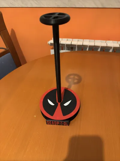 Deadpool Helmet Stand w/ changeable face plates by bbush362 MakerWorld ...