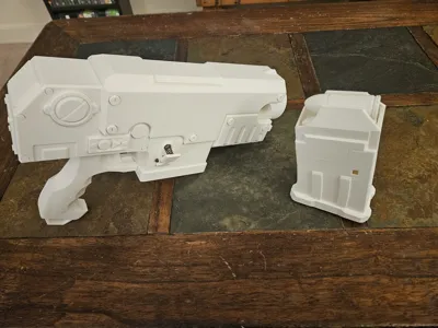 WH40K - Bolt Pistol V2 - Primaris Space Marine by ratjob MakerWorld ...