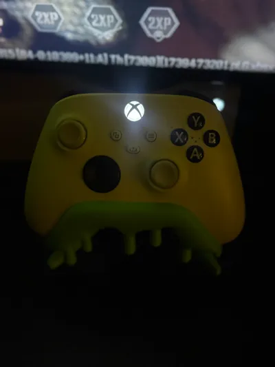Melting Controller Stand For XboxSeriesControllers by BoomBamPrints ...