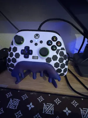 Melting Controller Stand For XboxSeriesControllers by BoomBamPrints ...