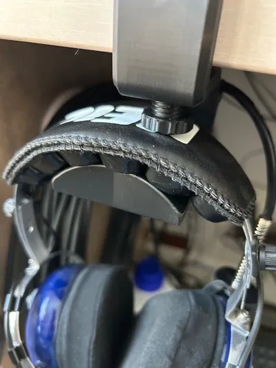 Desk Side Headphone Hanger Clamp Headset Stand - Free 3D Print Model ...
