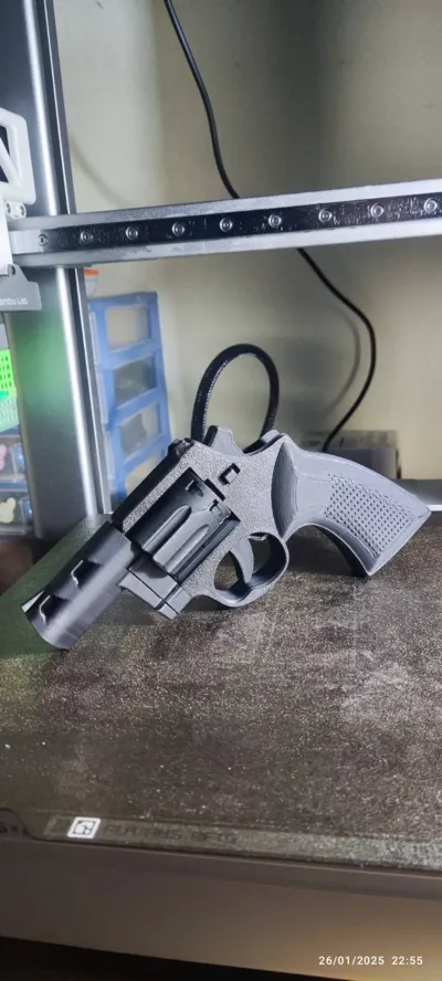 Revolver, Functional, 100% printed, V2 by it_could_explode MakerWorld ...