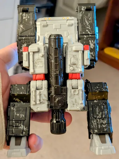 Transformers Siege Megatron Height Thigh Upgrade by Curly Fries ...