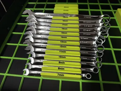 Gridfinity 16 Wrench SAE and Metric Organizers by zekesnackMakerWorld ...