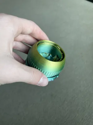 Print-In-Place Iris Box (locking) Remixed by LoboCNC MakerWorld ...