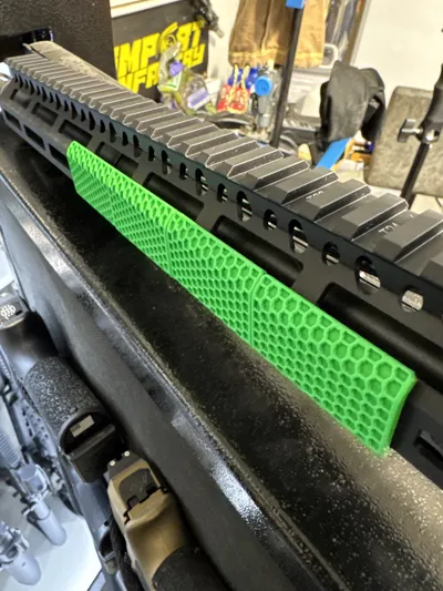 (Snap In) M-LOK Rail Covers Hex Grip V2 by Print Locker MakerWorld ...