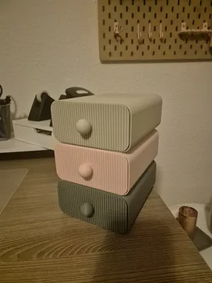 Modular desktop storage box by Chua MakerWorld: Download Free 3D Models