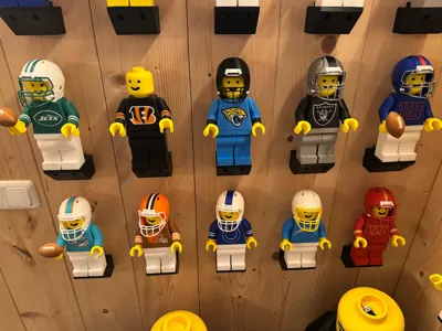 Blank NFL Helmet for Brick Man (500%) - Free 3D Print Model - MakerWorld