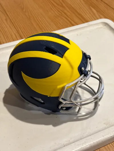 Michigan Wolverines Football Helmet by animuL67 MakerWorld: Download ...
