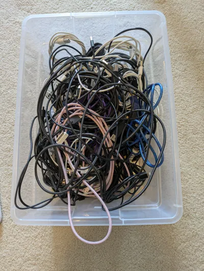 Cable Organizer / Large, medium, small. by Singh Design MakerWorld ...