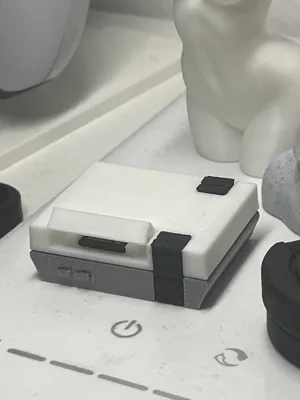 NES MicroSD Holder Keychain by Connor's Creations MakerWorld: Download ...