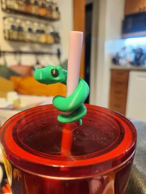 Lucky Snake - Straw Hugger by The inked OakMakerWorld: Download Free 3D ...