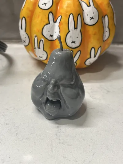 Wrinkled Pears, 4! Only one gram of material needed to bring you joy ...