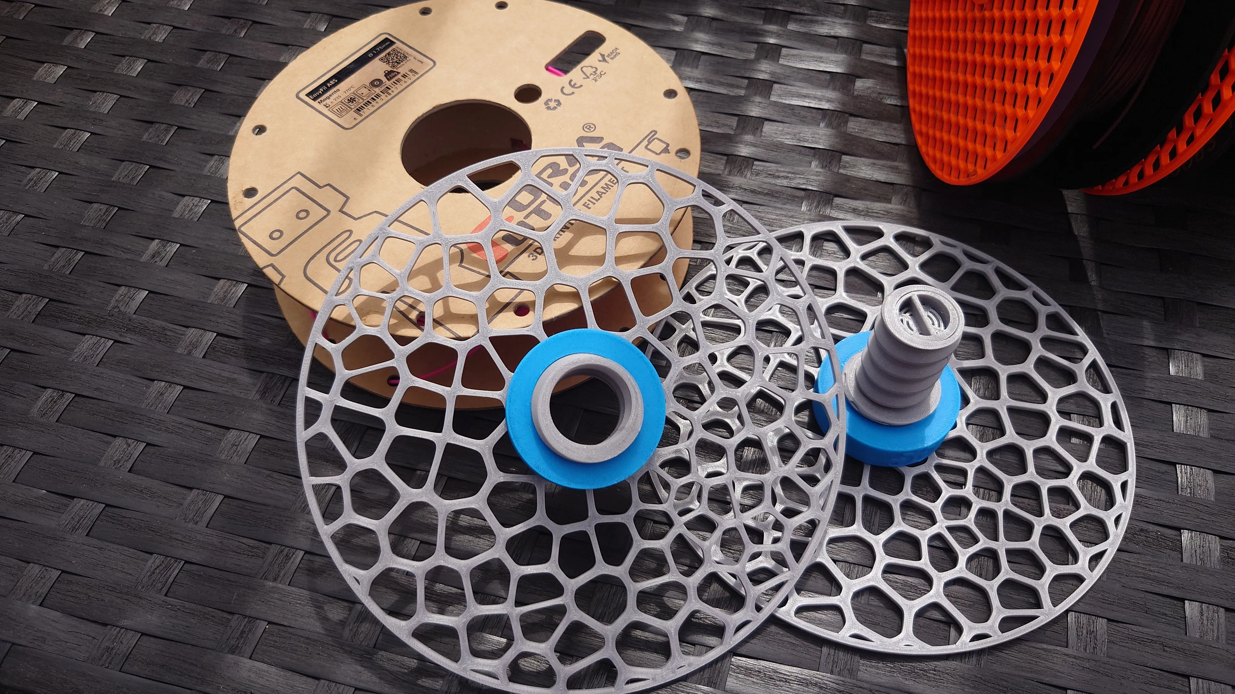 Hydra - Universal Spool Adapter - Free 3D Print Model - MakerWorld